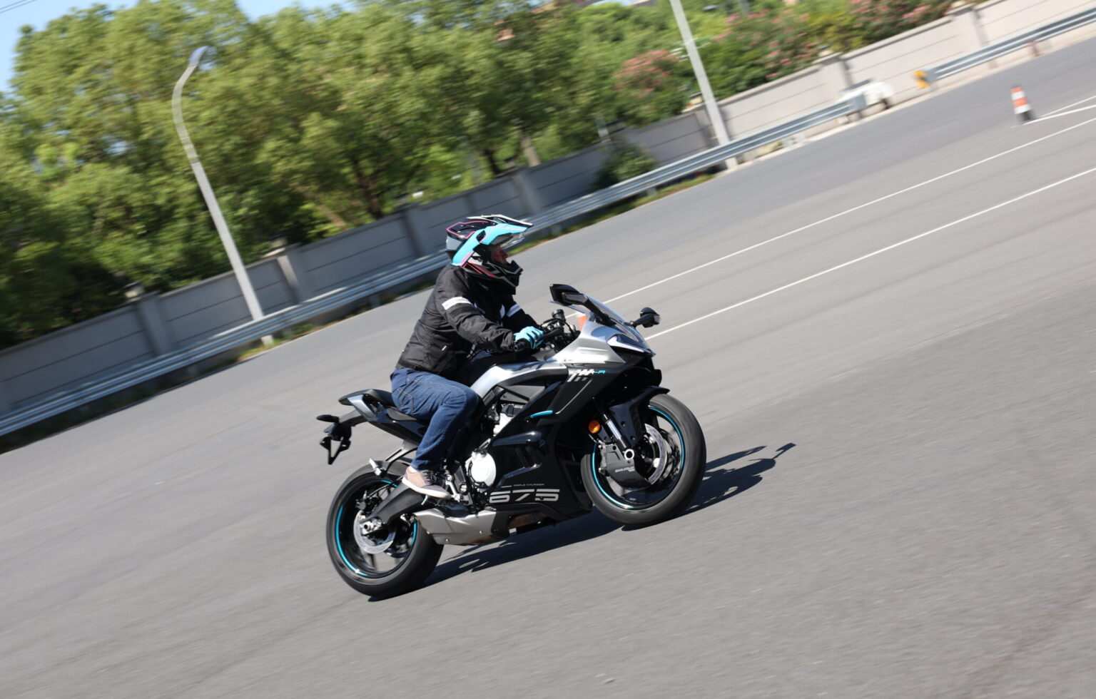 EXCLUSIVE: CFMoto 675SR-R and 500SR Review – First Impressions