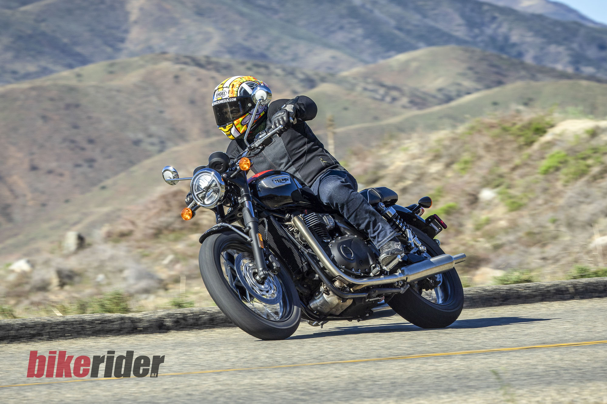 2026 Triumph Bonneville T100 & T120 Review: More Tech for the Iconic ...